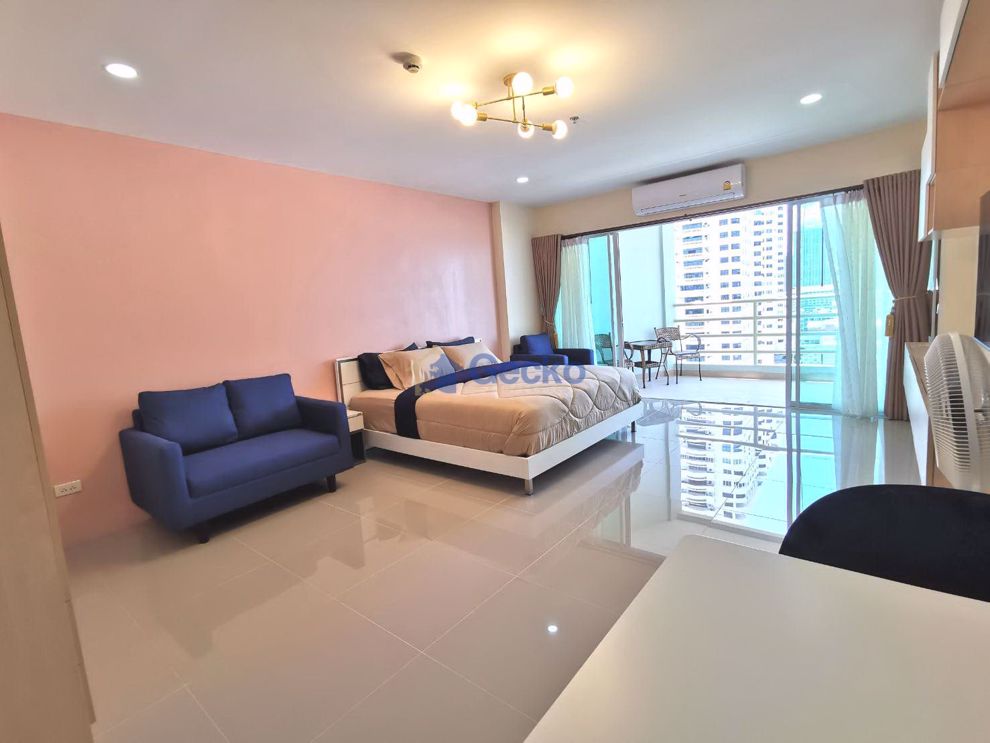 Studio Condo in View Talay 5 Jomtien C010793