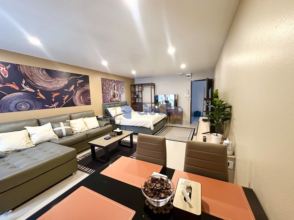 Studio Condo in Pattaya Beach Condo Central Pattaya C012569